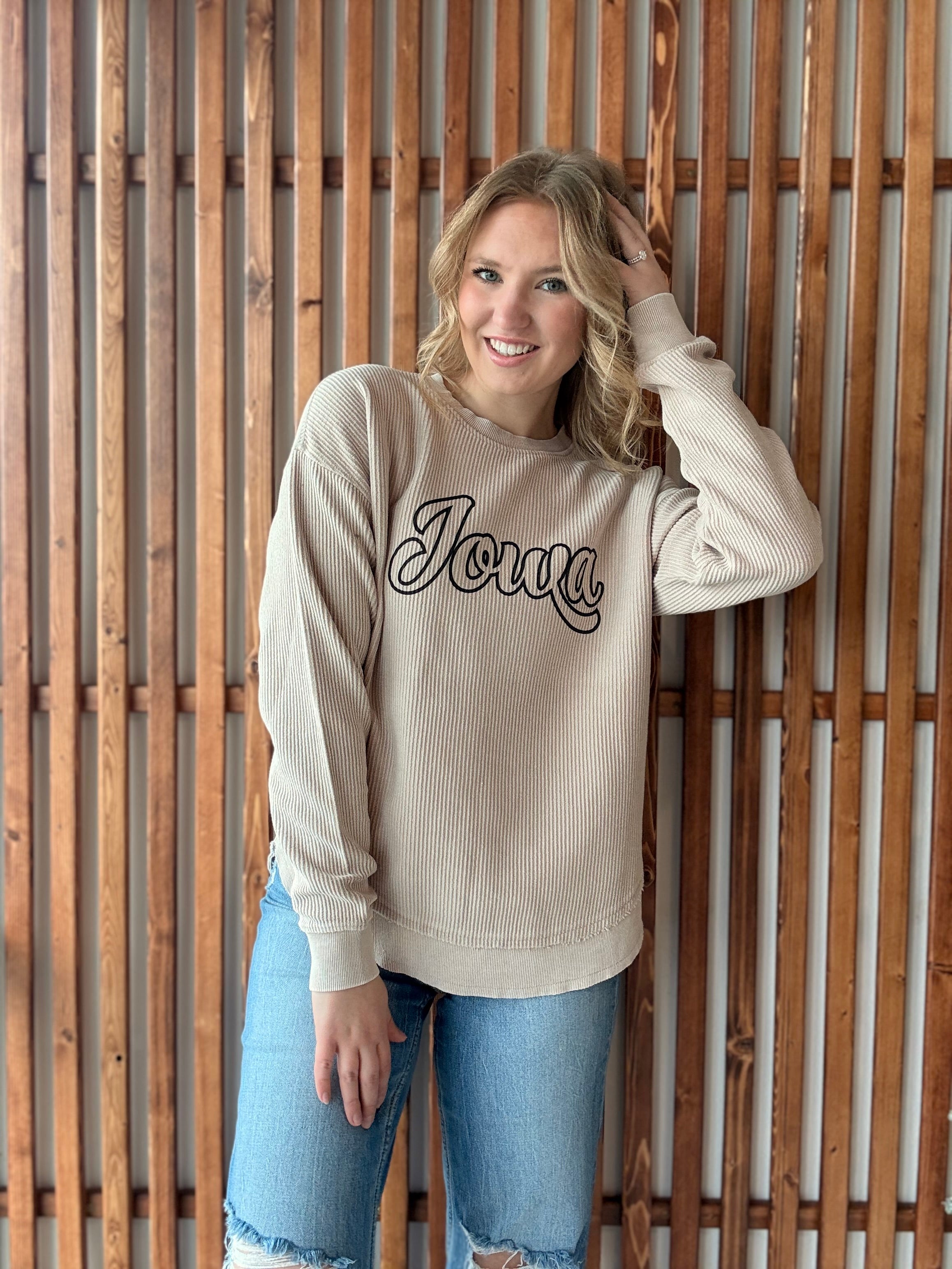 Iowa Vintage Corded Crew Round Bottom - Latte – Oh Grace Boutique